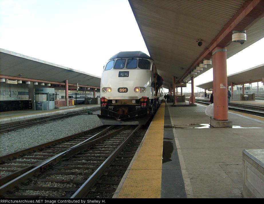 SCRX 891 in the station as the lucky engineer climbs in